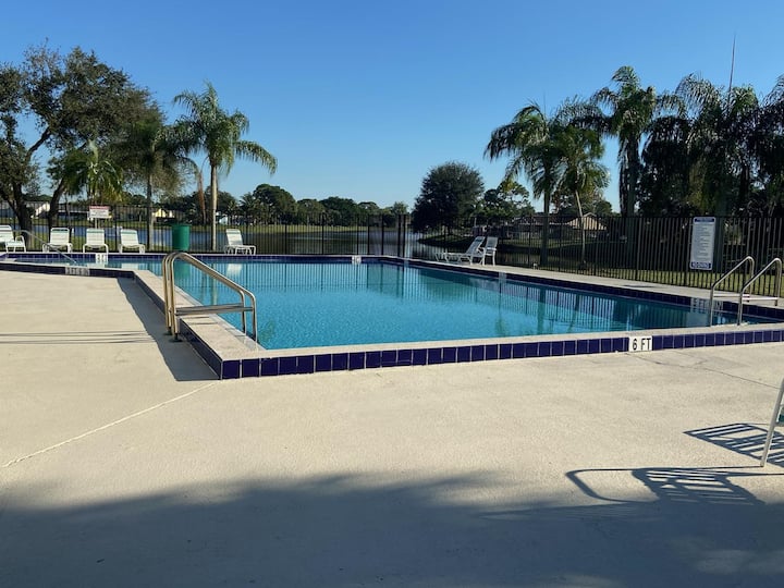 Sun&fun - Beautiful Renovated 2/2 Villa In Jupiter - Jupiter, FL