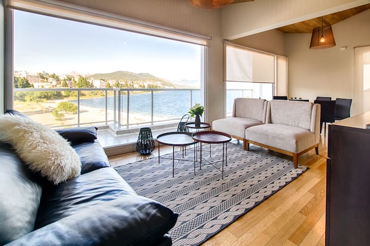Moderno Y Luminoso Departamento Con Vista Al Lago. - Bariloche