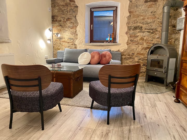 Eifelstein, Apartment Mit Whirlpool Und Ofen - Hellenthal