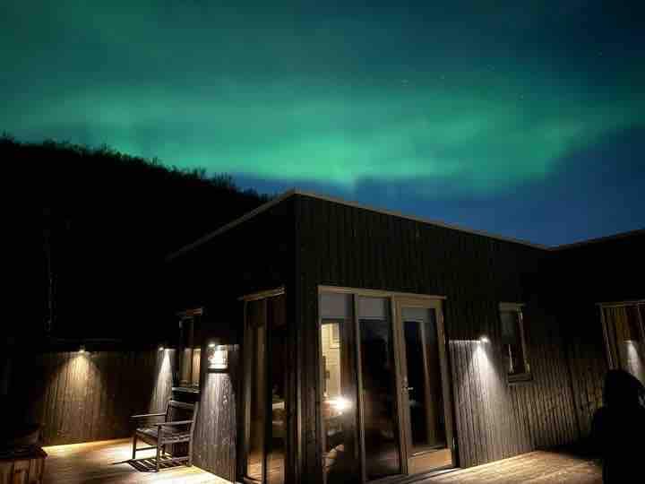 Luxury 2-bedroom Cottage (The Ugly Twin Lodge) - Groenlândia