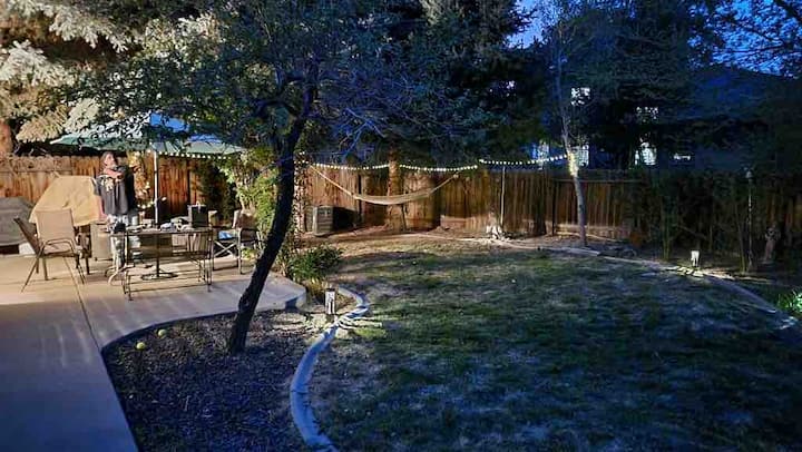 Comfortable 4 Bdrm Home Near Unr / Downtown Reno - Reno, NV