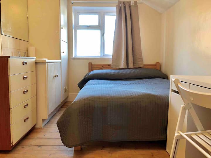 Double Room 2 In Central Southampton - Southampton, UK