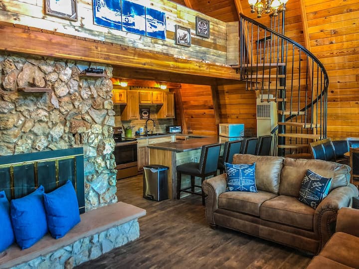 The Flight Deck Cabin | Duck Creek Village, Utah - Utah