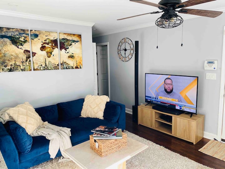 3 Bed/2 Bath In City Oasis With Patio & Hot Tub! - Atlanta, GA