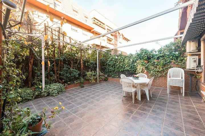 Nice Family Place Close To Féria De Madrid 120sq. - Madrid