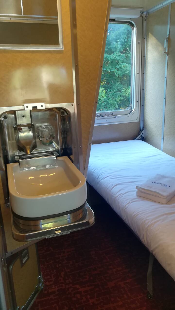 Les Cabines Simples Du Gle De 1953 - Autun