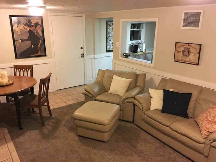 One Bed/bath Basement Apt. With Kitchen/laundry - Salt Lake City, UT