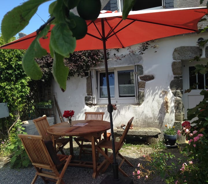 Petite Maison à 100 M. De La Plage - Plage de Locmaria