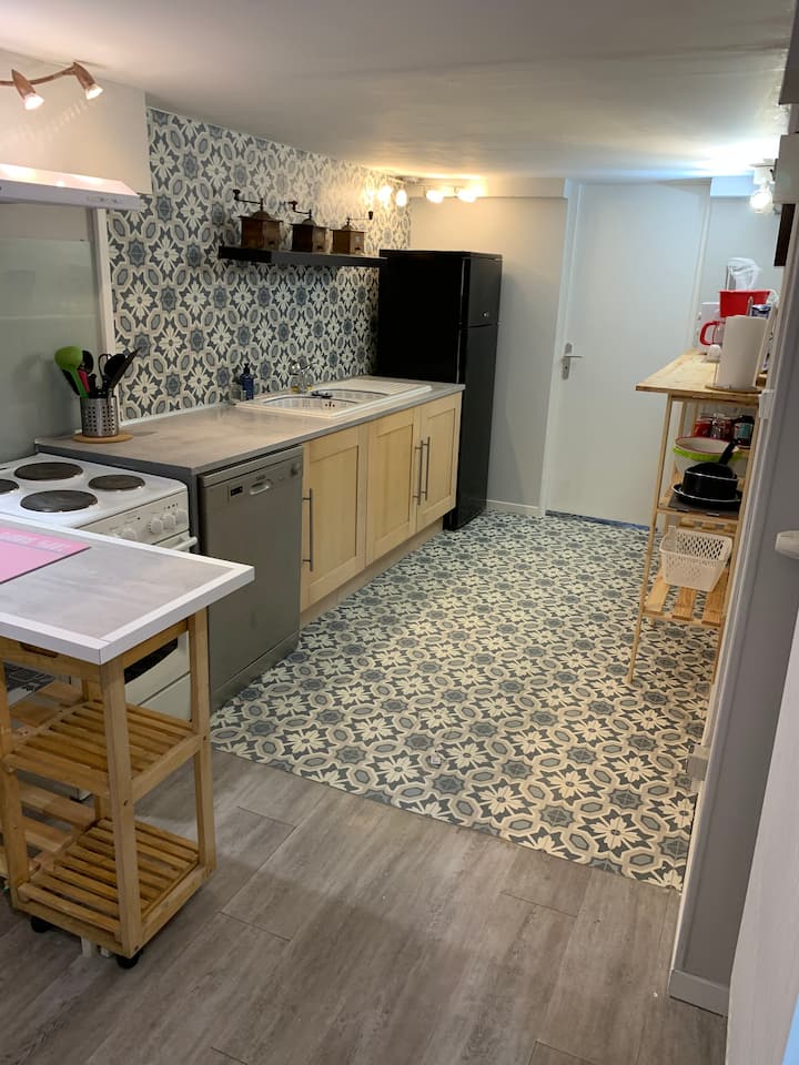 Grand Studio De Plein Pied En Sous Sol 2chambres - Île-de-France