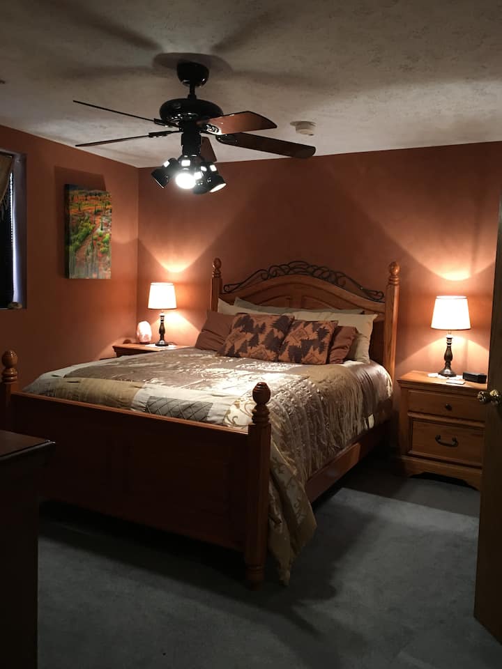 Quiet Secluded Acreage. - Grand Island, NE