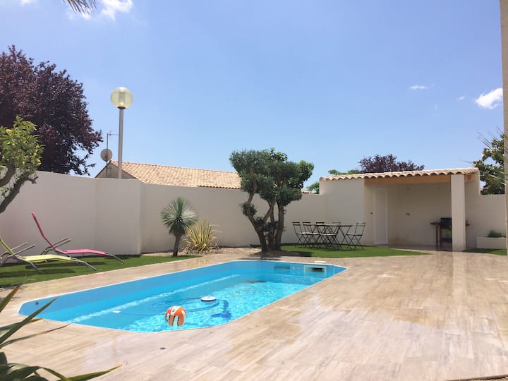 Villa Piscine Proche Mer - Lunel