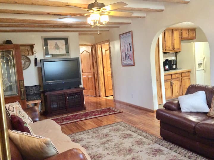 Mountain Cabin Retreat,wi-fi,ski Sipapu,solitude - Peñasco, NM
