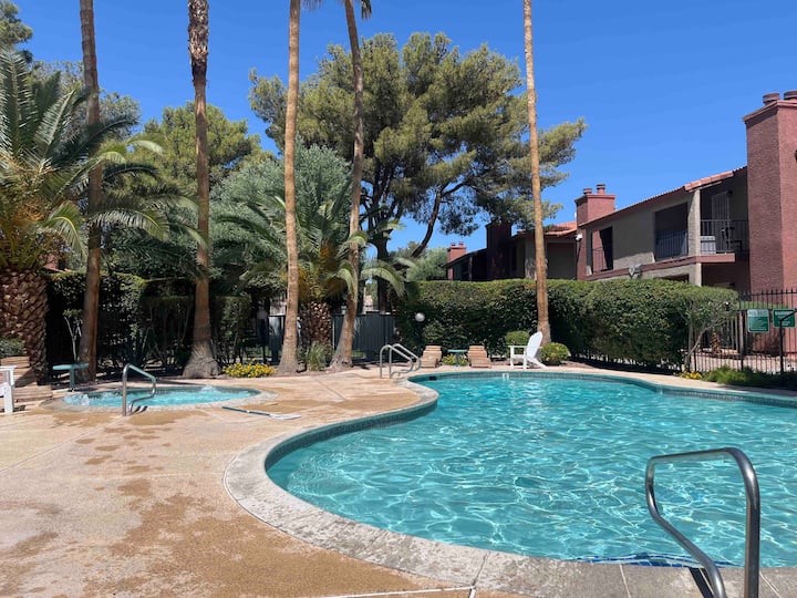Whole Condo Near The Strip And Allegiant Stadium。 - Henderson, NV