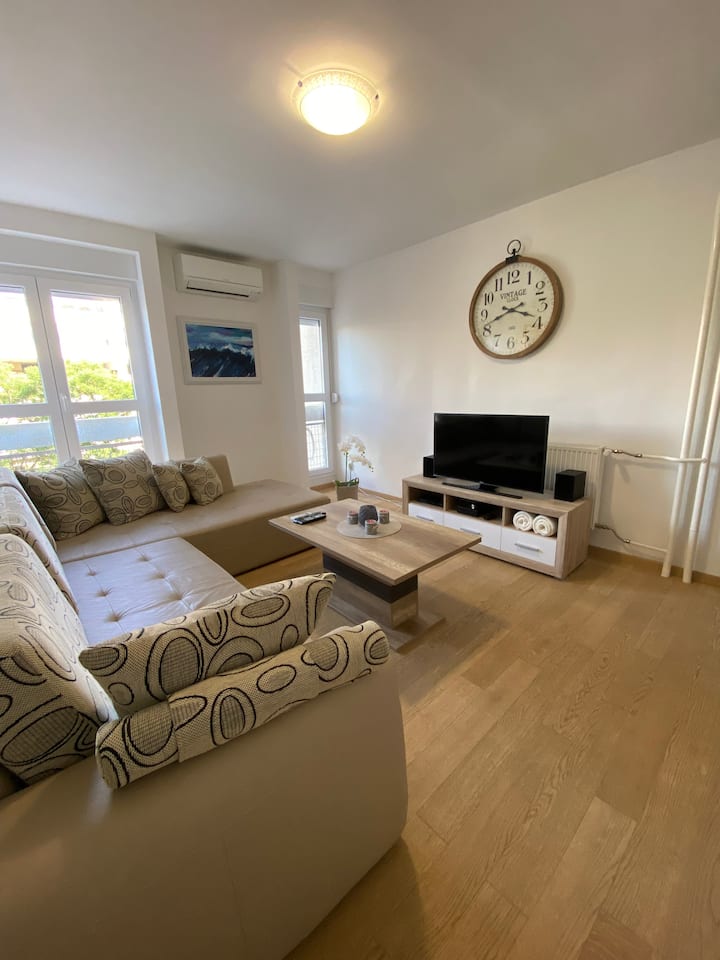 Dvoetažni Stan U Blizini Plaže - Split