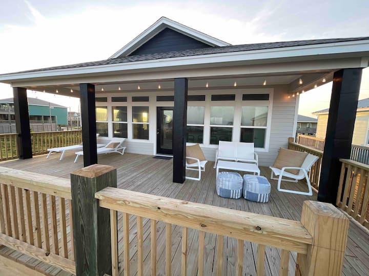 Breezy On The I - Crystal Beach