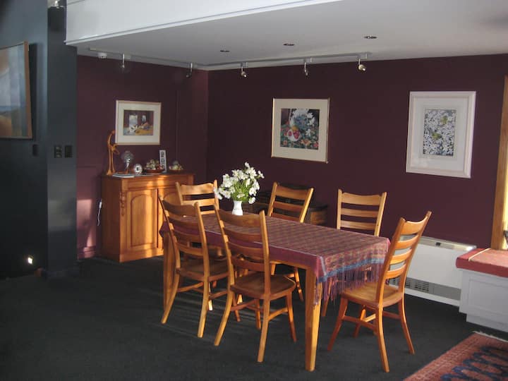 Stunning House, 360 Views, Warm Welcome! - Wellington