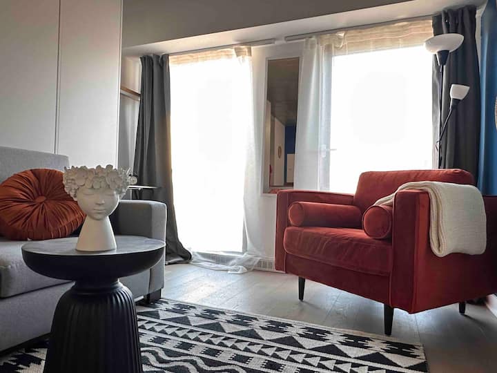 Bel Appartement Au Centre-ville Montréal - Montreal