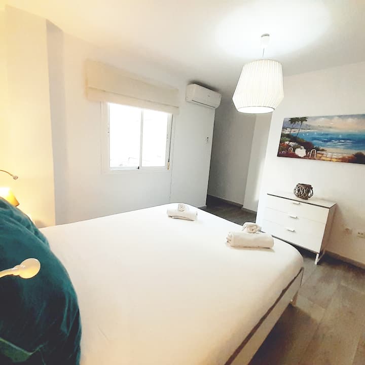 Apartamento Precioso En Centro Histórico De Málaga - Málaga