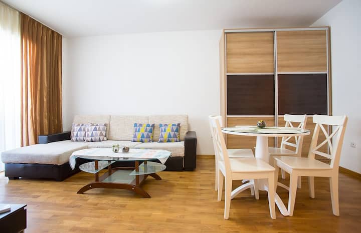 Lovely Budva Apt @ Top Location - Budva