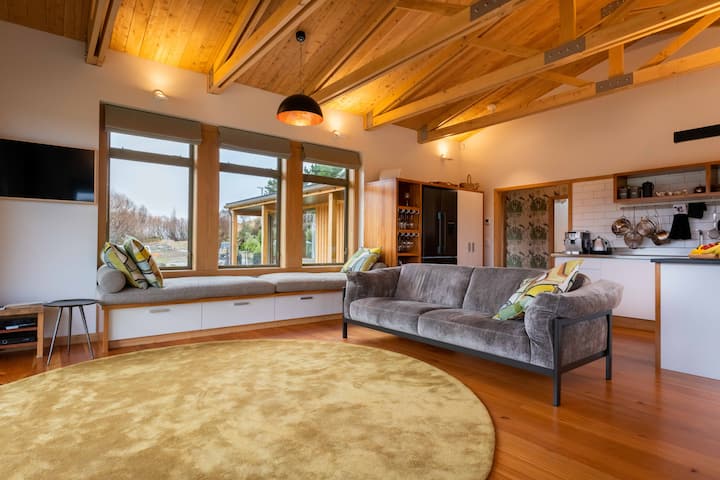 Whare Maunga - House By The Mountains - Wanaka