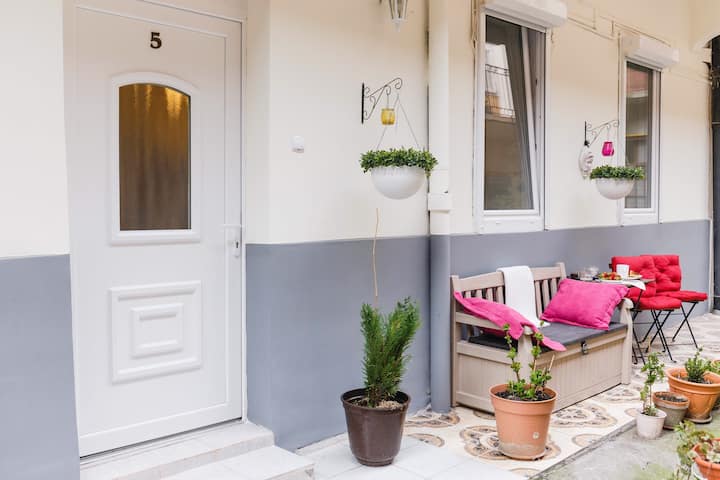 Romantic Apartment In The Heart Of Budapest - Budapest