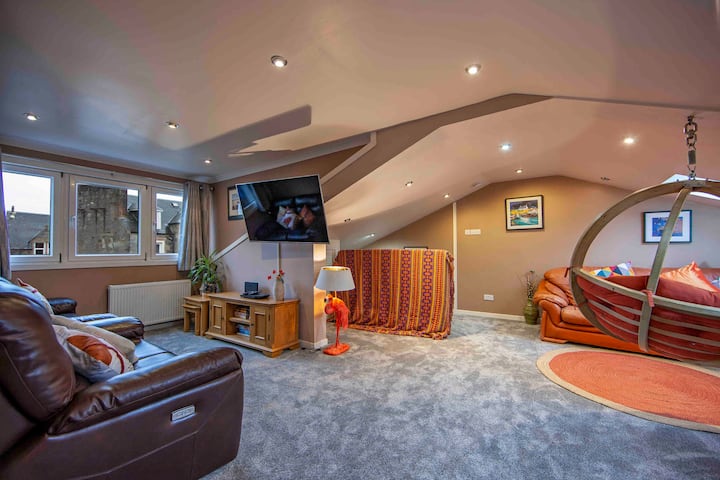 Premium 2nd Floor 2 Bedroom Sleeps 4 Adults - Loch Awe