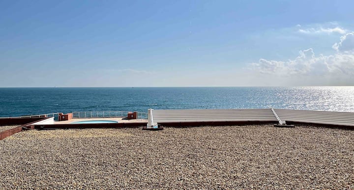 Studio Avec Clim Wifi Tv Front Mer Piscine Tennis - Sète