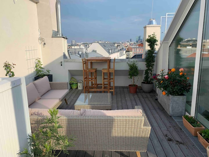 Light Flooded Roof Top Apartment With Terrace! - Wien