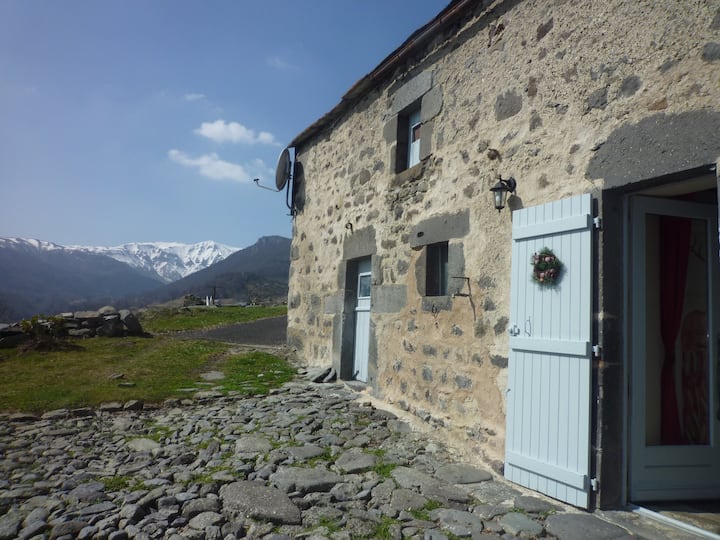 Gîte Au Cœur Du Massif Du Sancy - Super-Besse