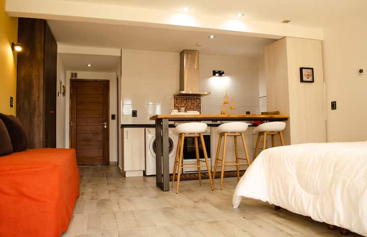 Aiksh Estudio N2      H/3 Pax - Argentina