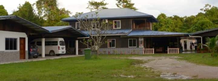 Sukau Village View Stay 11 - Kinabatangan