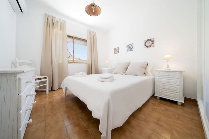 2 Bedroom Apartment With Pool In Carvoeiro Beach - Carvoeiro