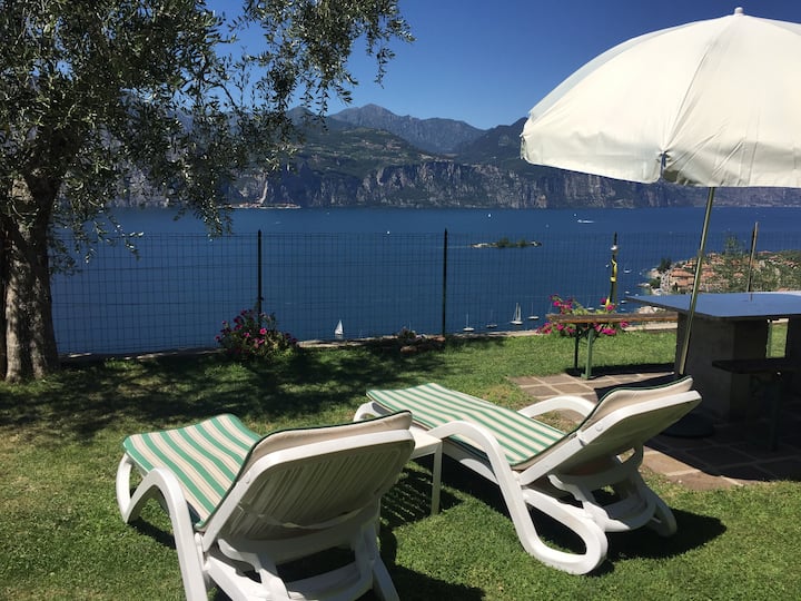Appartamento N. 4 Con Giardino E Vista Lago - Monte Baldo