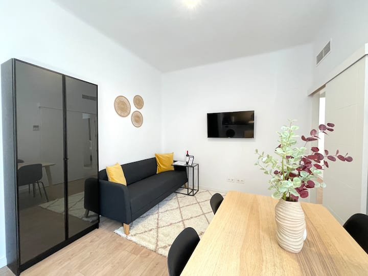 Luxury & Bright Apartment - Madrid