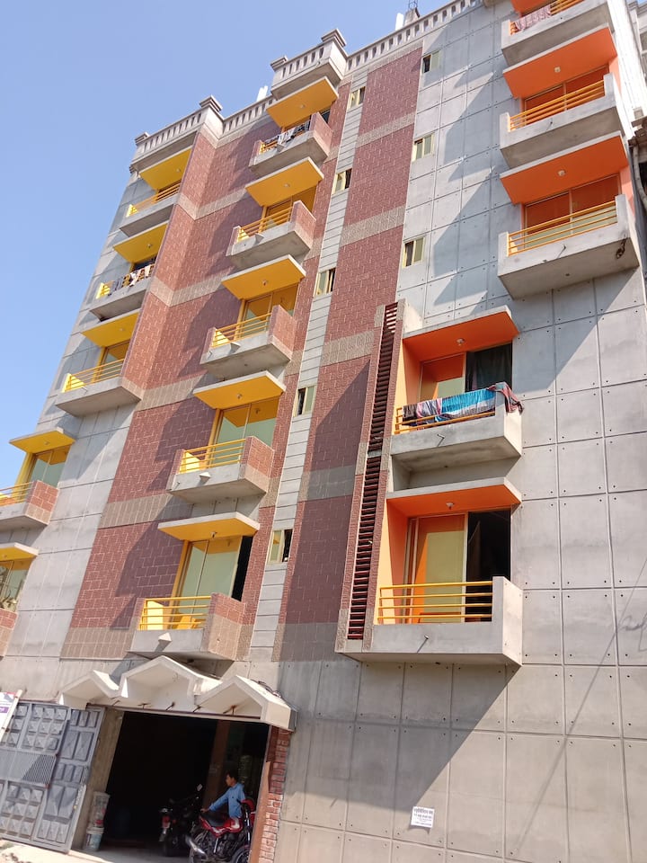 Welcoming 32 Bedrooms Bed And Breakfast With Pool - Bangladesh