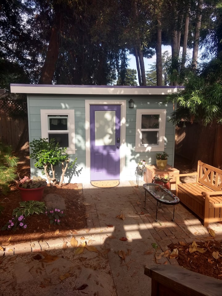 Elegant Tiny House - 5 Minutes To Downtown Napa! - Napa, CA