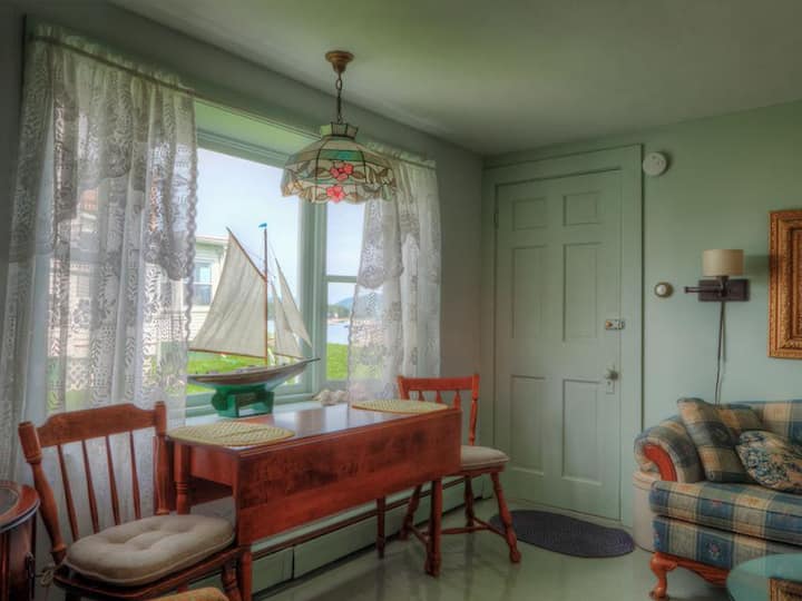 Lookout Portside Cottage - Bar Harbor, ME