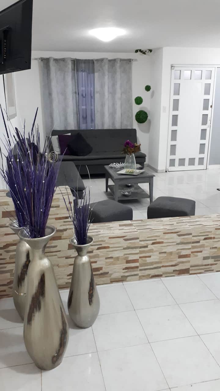 ¡Hermosa Casa! Super Cerca Del Fig! - León