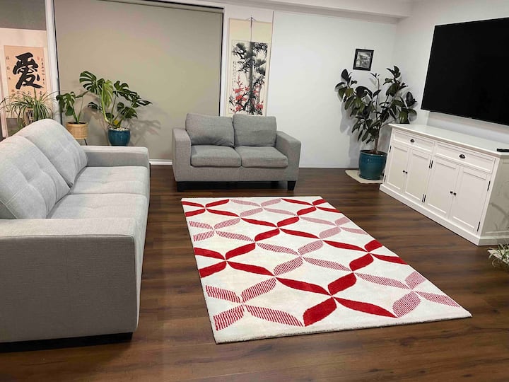 Large New Family Home - 5km From Cbd - Hobart