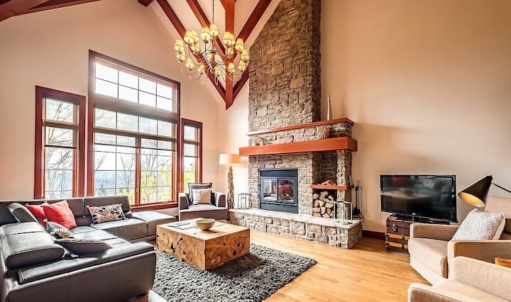 Tremblant Ski-in/ski-out Luxury Mountain Villa - Mont-Tremblant