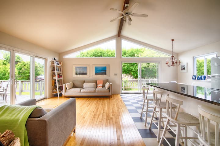 Cozy, Just Renovated & 5min Walk From Ditch Beach! - Montauk, NY