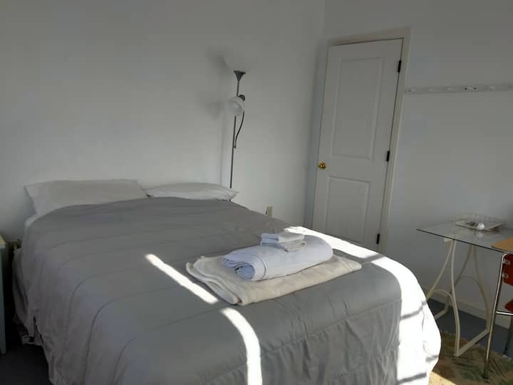 Classic Oakland Home Built In 1906 - Oakland, CA