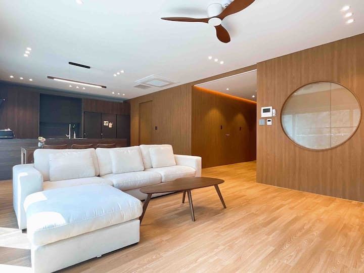 [춘천 숲안애]숲과 어우러진 감각적인 스테이 | 무료주차 | - Chuncheon-si