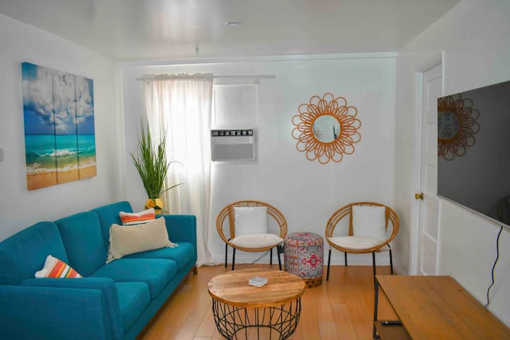 Casa Linda - Venice Beach, Los Angeles, CA
