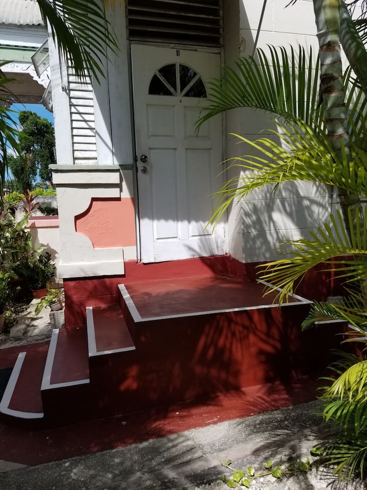 'Maranatha Holiday Home' : A -Private Access - Worthing