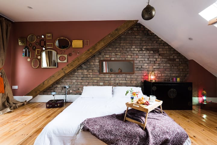 Charming House | Private Garden & Free Breakfast - Londra