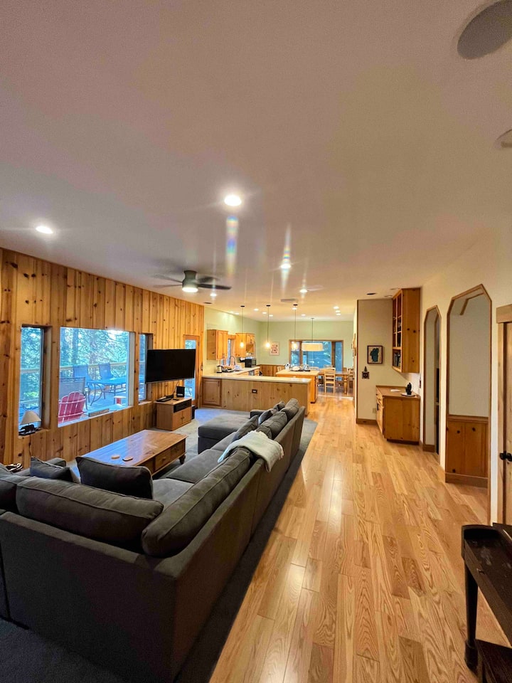 Cozy Home With Hot Tub - Lake Tahoe