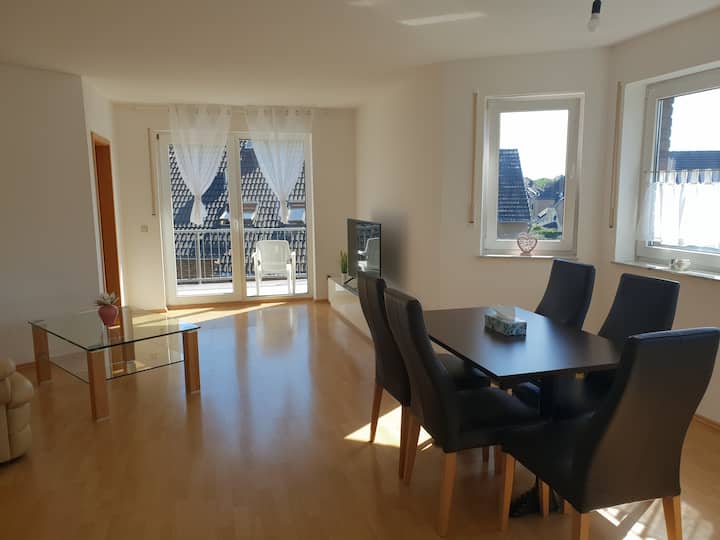 Ferienwohnung In Troisdorf Nähe Flughafen Kölnbonn - Aéroport Konrad-Adenauer de Cologne-Bonn (CGN)