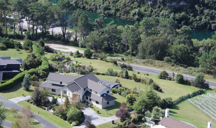 The River View And Studio @ Ferndale Retreat - Lake Taupo