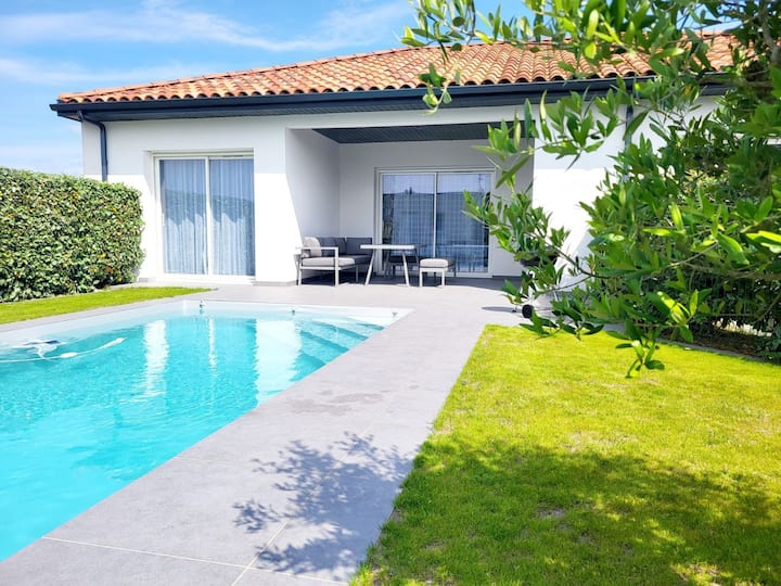 Maison Avec Piscine Chauffée - Soustons